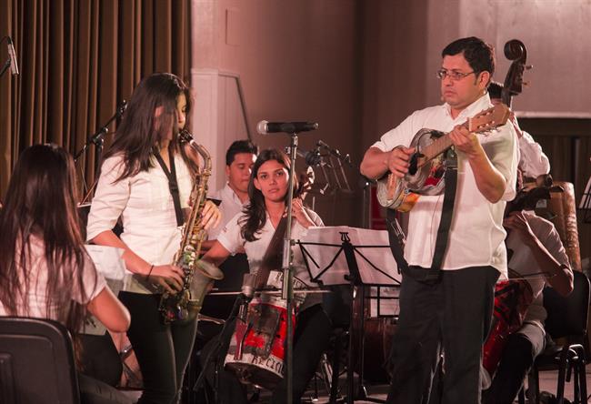 Fabio Chávez: "La Orquesta de instrumentos reciclados de Cateura es un ...